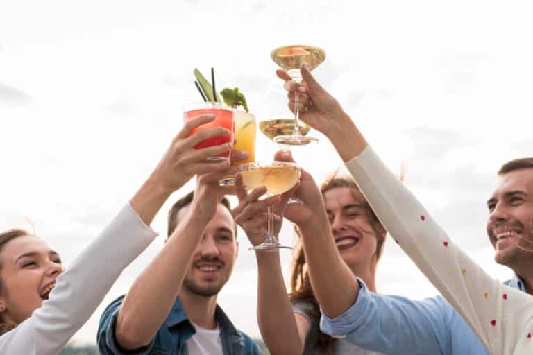 Los mejores bares de copas de Ibiza | Ticketmaster Blog